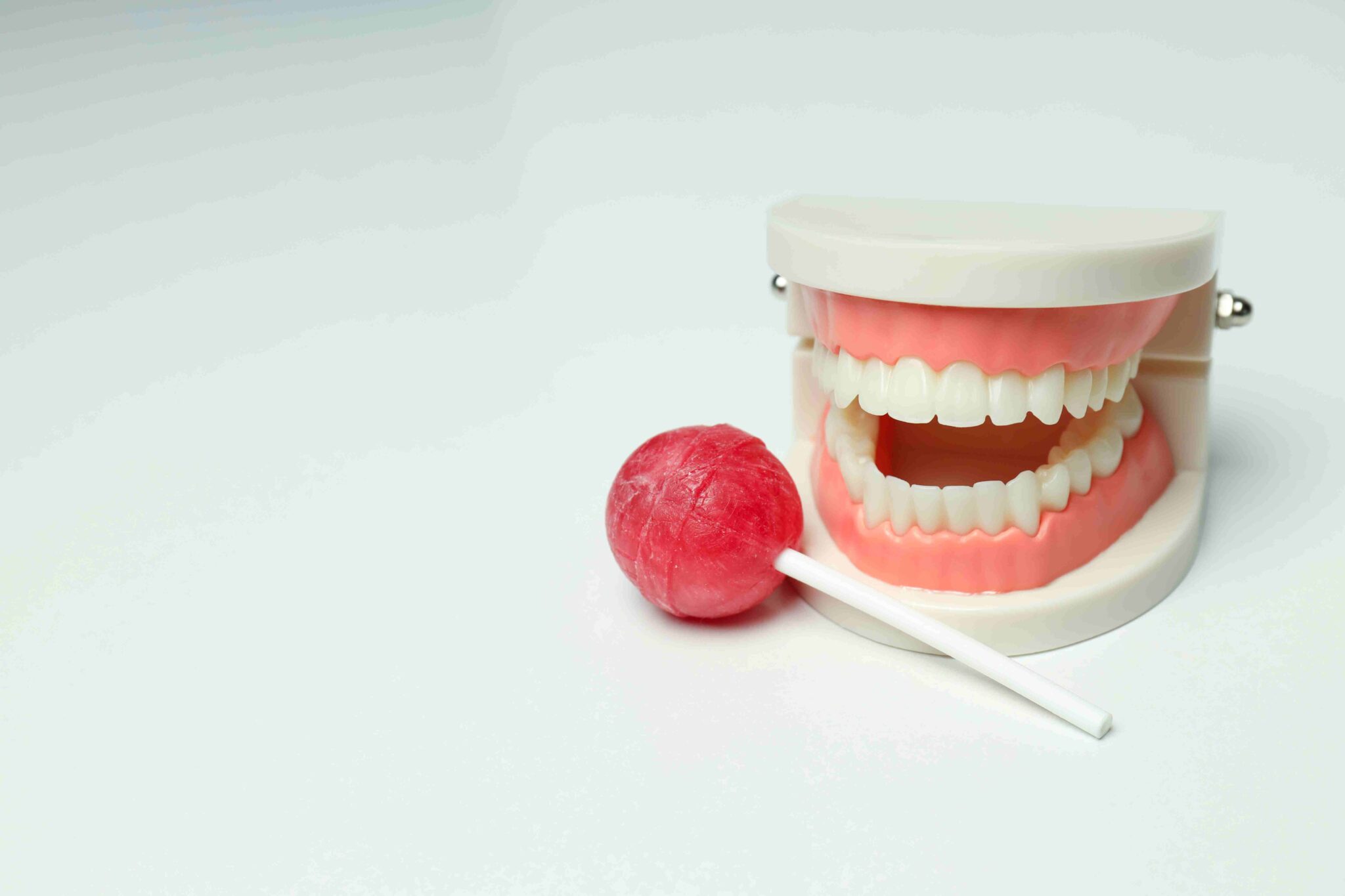 Can You Chew Gum With Invisalign? What You Need to Know